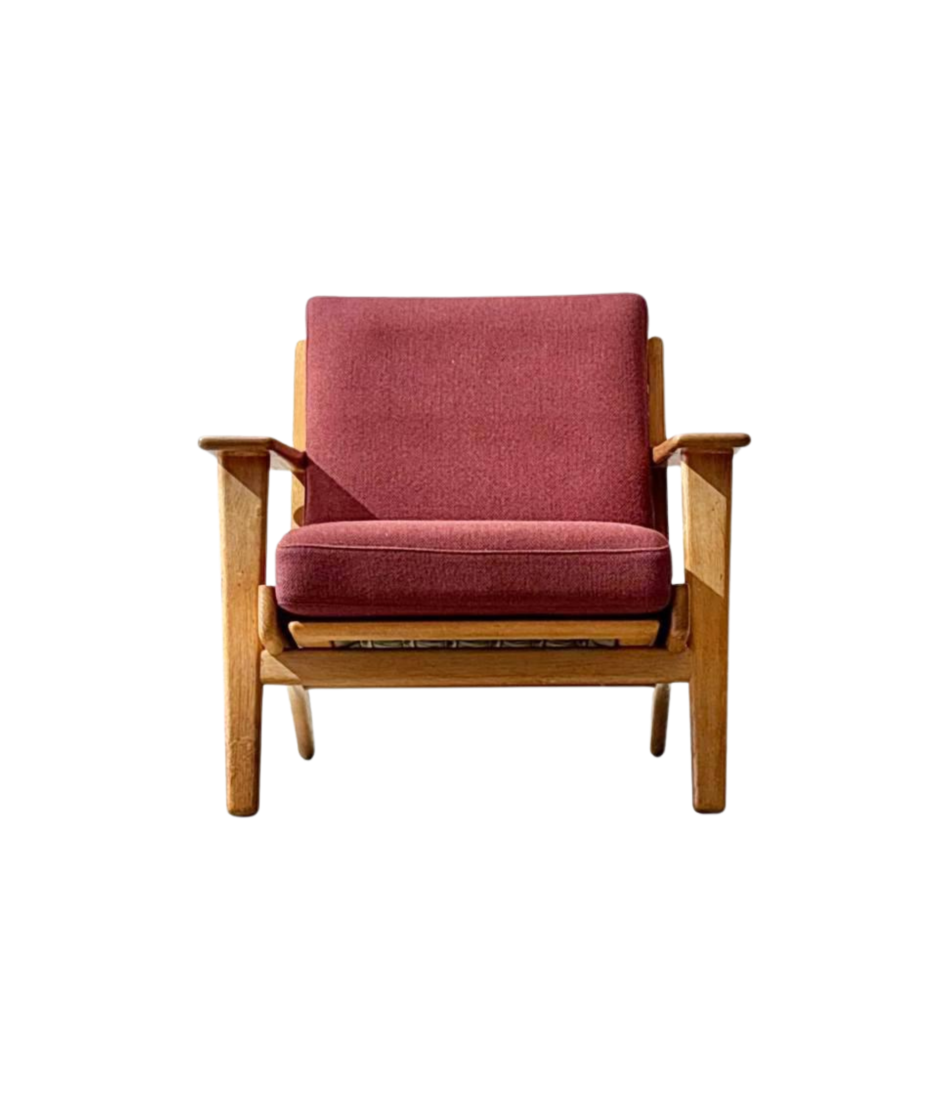 GE290 Easy armchair by Hans J. Wegner for Getama – Curiouz