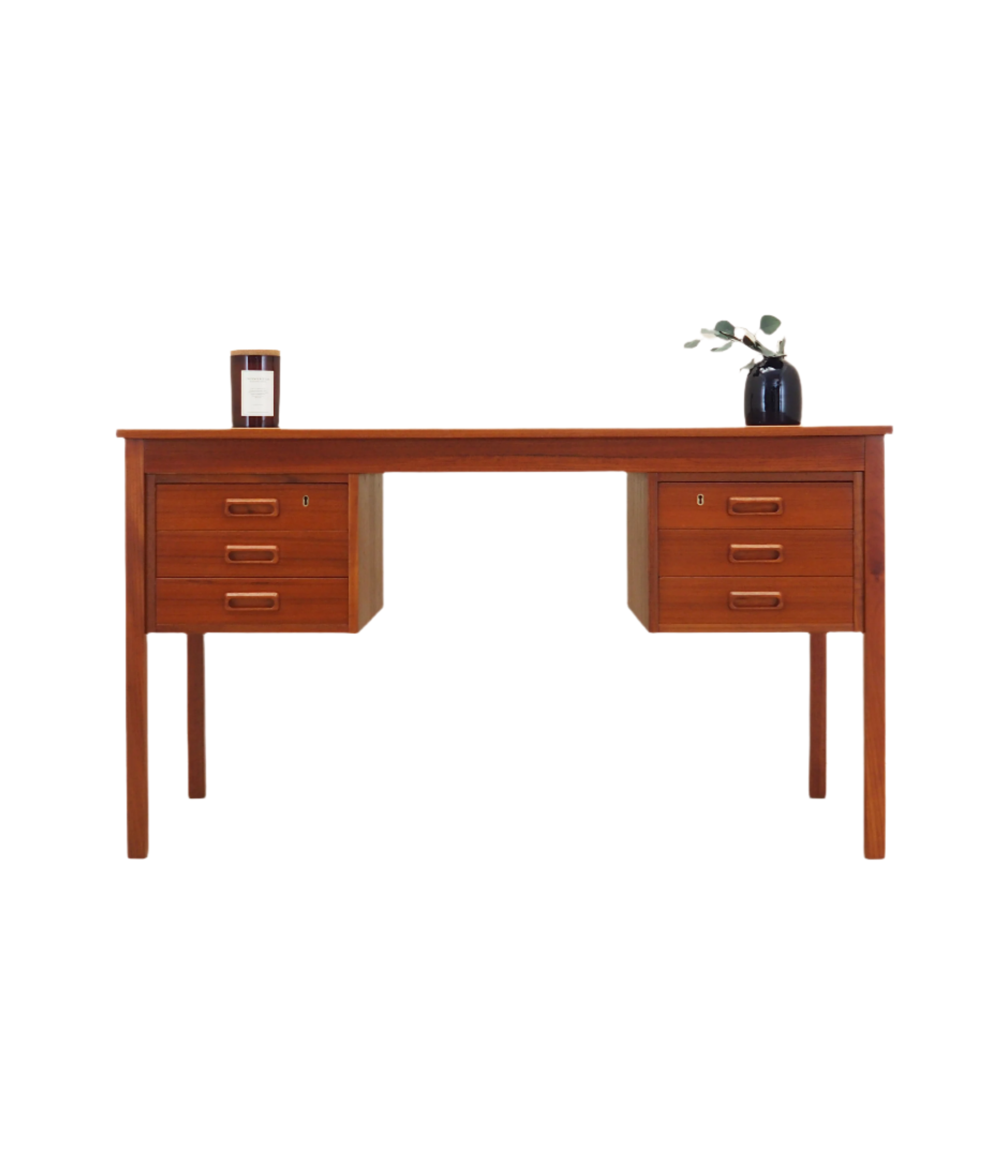 Teak desk in Danish design from 1970s – Curiouz