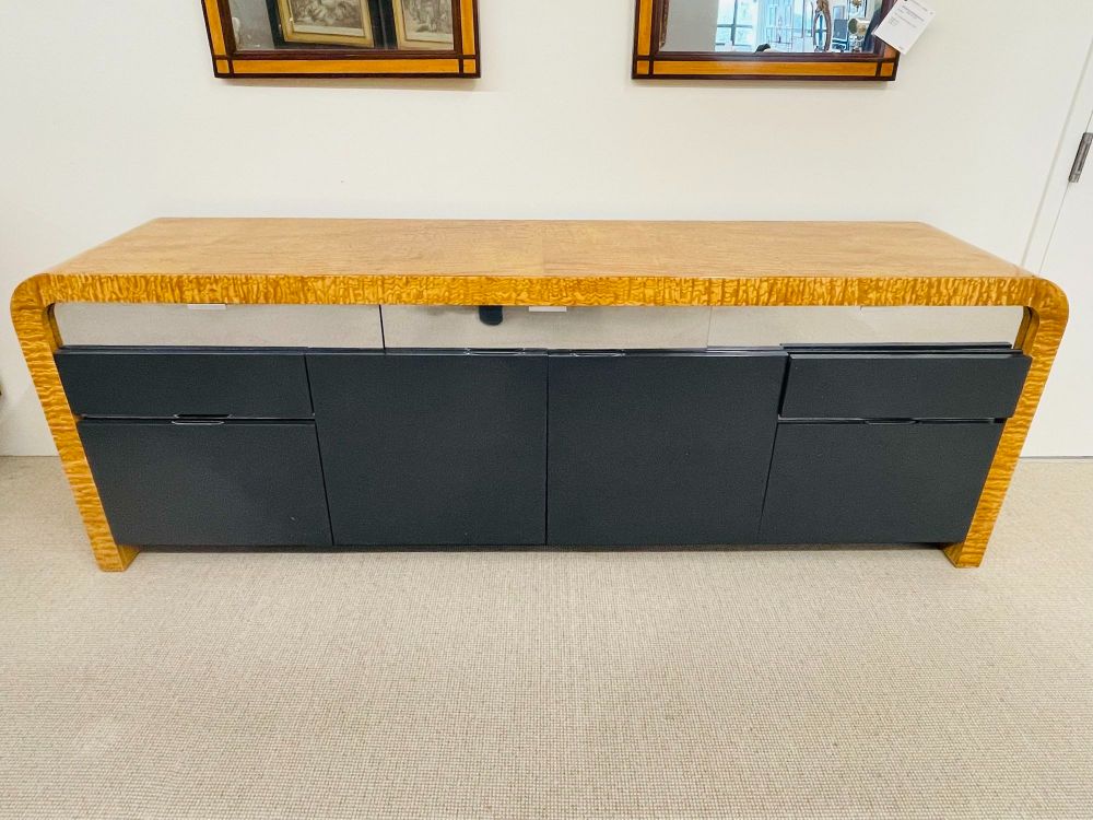 Mid-Century Modern Vladimir Kagan Sideboard – Curiouz